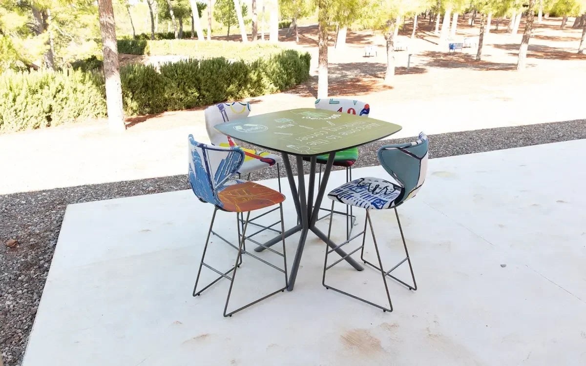 Fama Dorian Tables With Metal Base – Fellini Home